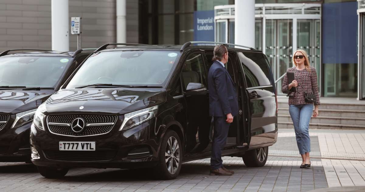 What is the difference between Viano and V-Class